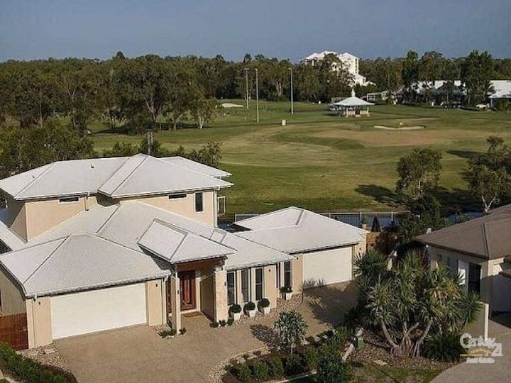 Eighteenth Green - Maroochydore