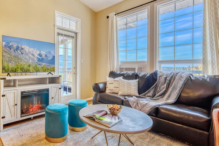 Top Floor 1br Condo | King Bed | Near Hot Springs - Fairmont Hot Springs, BC