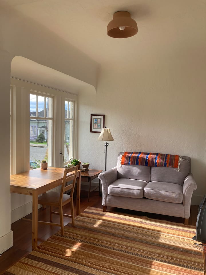 Old Growth Bungalow- Walking Distance To Old Town - Arcata, CA