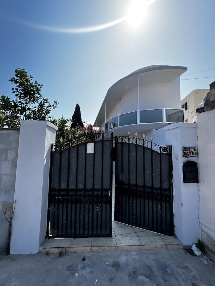 Villa Tarka - Malta