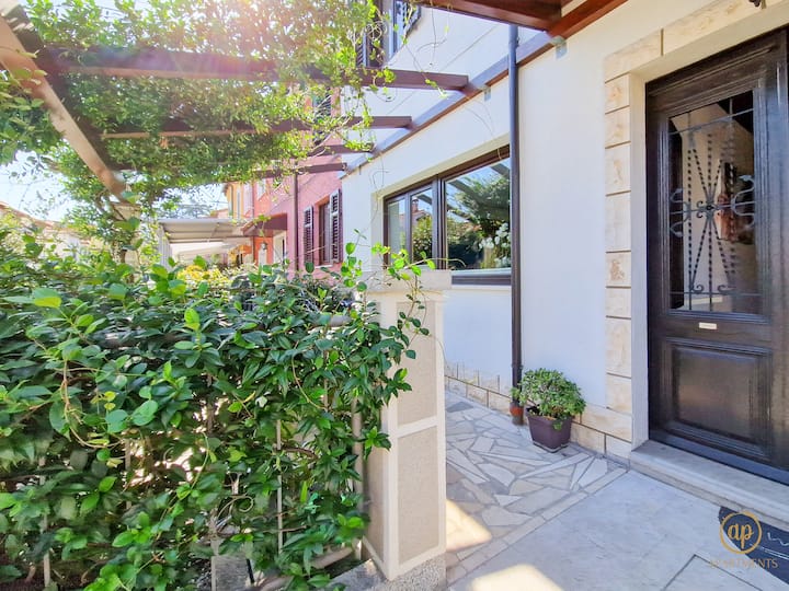 Holiday Home Srečka - Izola