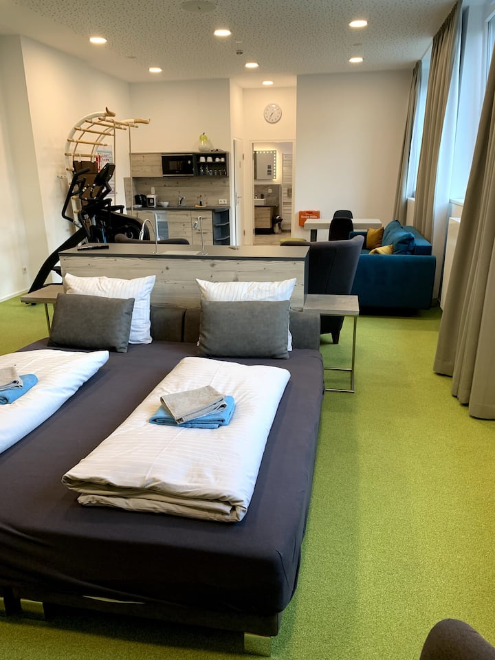 Backstage Zimmer Mit Privater Sauna & Sportgeräten - Kufstein