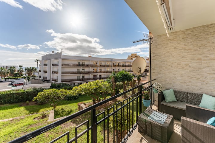 Tranquil 2 Bedroom Coastal Bliss Close To Beach - Benalmádena