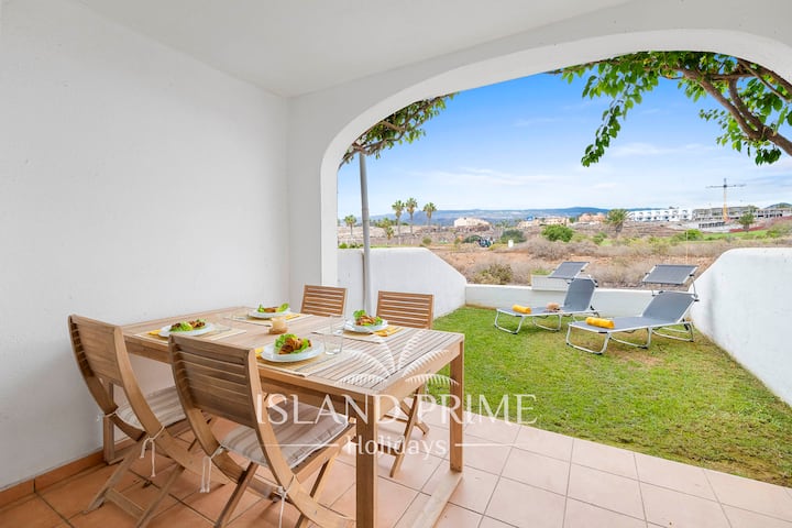 Holiday With Golf And Teide Views In Amarilla Golf - Tenerife