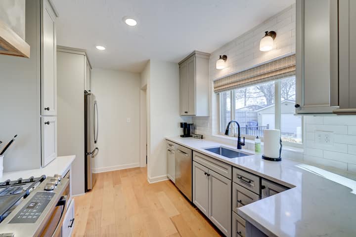 Wish Flower Retreat - Des Moines, IA