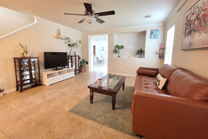 Kiwi House Near Nrg/med Center - Houston, TX