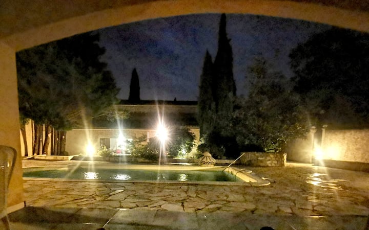 Ancien Mas Pour Séjour Familial - Salon-de-Provence