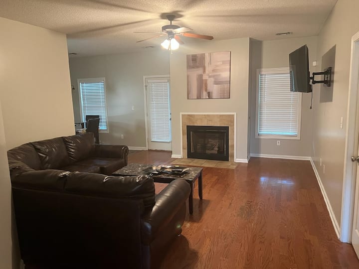 Nice, Clean, Comfortable Room - Tuscaloosa