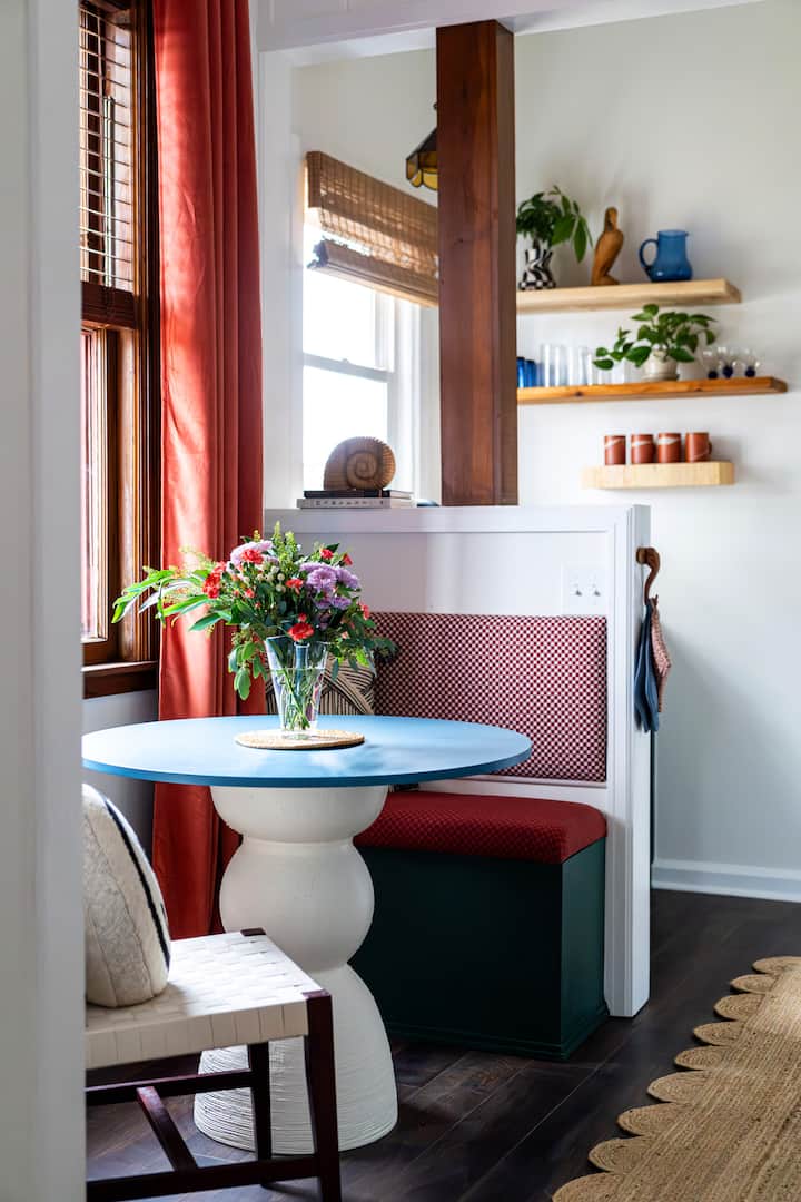Cozy & Stylish Bayview Lower – Easy Parking - Milwaukee, WI