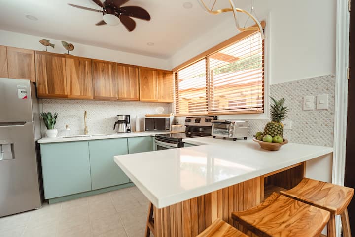 Designer Condo Near Stores/cafes/natpark, Beaches - Playa Blanca