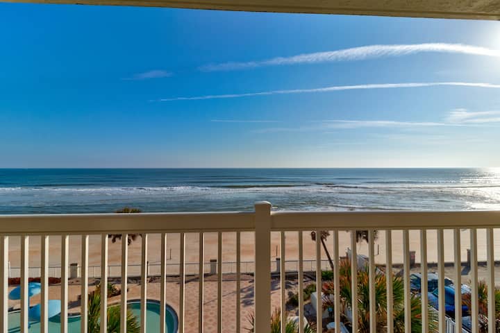 Coastal View Beachfront Condo - Daytona Beach, FL
