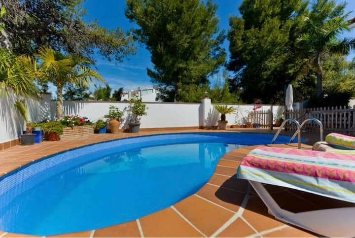 Stunning Villa With Private Pool - Nerja