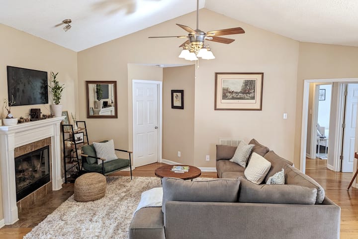 Modern 3br Ranch Near Duke & Unc - Chapel Hill, NC
