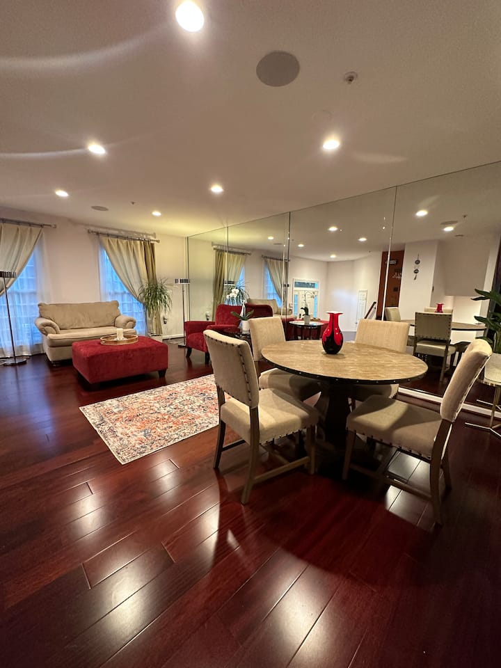 Townhouse In Gaithersburg - Gaithersburg, MD