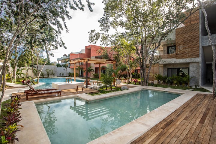 Panacea Condo: 2 Bdr Suite W/balcony Pool & Gym - Tulum