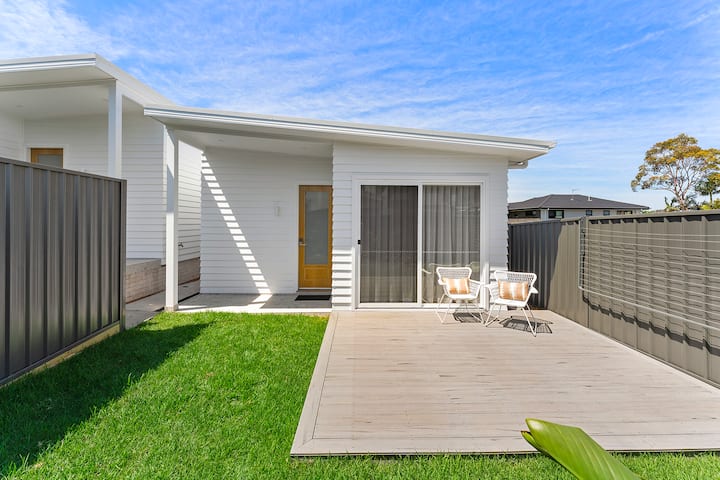 Coastal Retreat Near Shops + Beach - Bulli