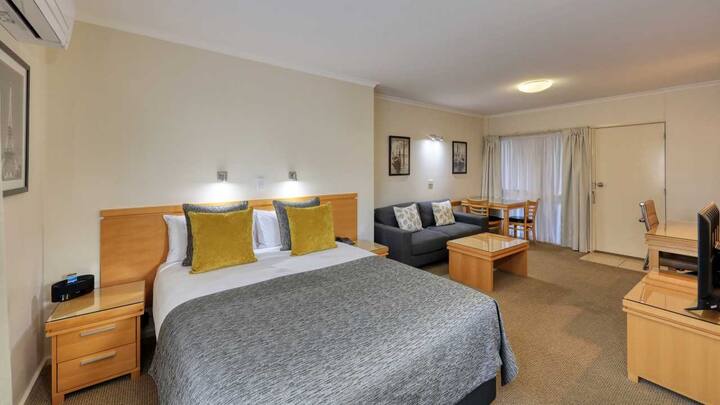 Motel Executive Room With Queen Bed - Swan Hill