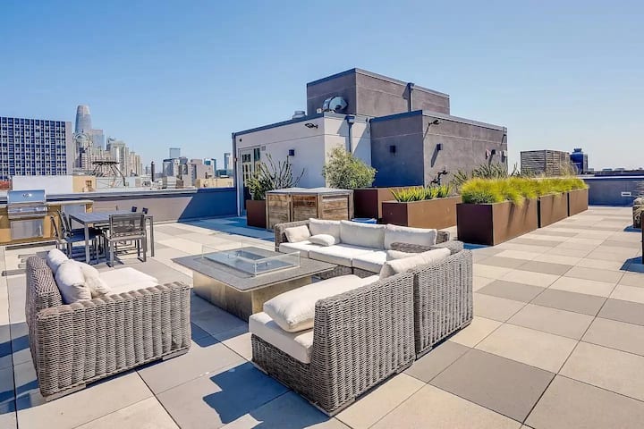 Modern Luxury In Sf Downtown W/ Rooftop & Views! - San Francisco, CA