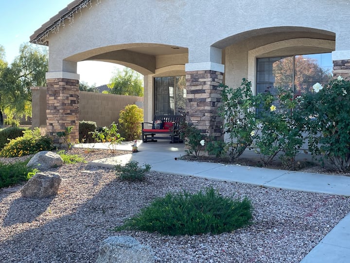 1600 Sqft Of Charming Bavaria; Apt In A Home - Gilbert, AZ