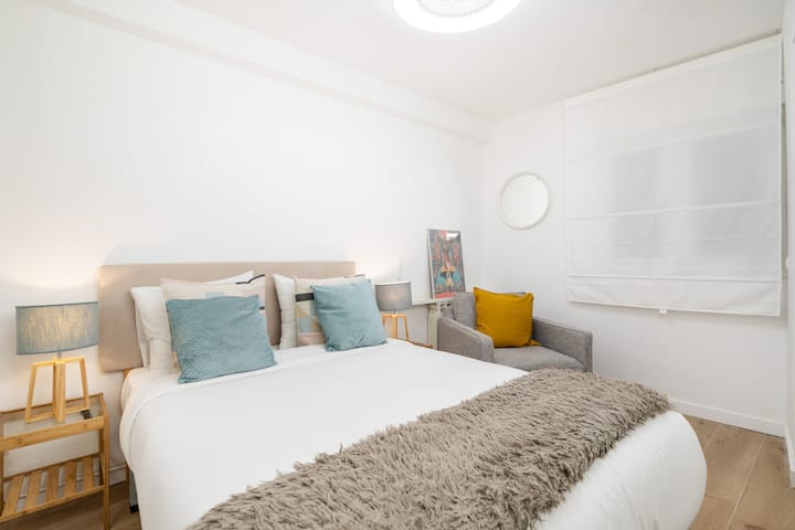 Modern Apartment In Chamberí - Madrid