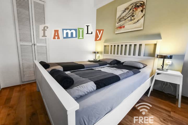 Family Balcony 2br @Josefstadt ~Wifi ~12min Center - Vienna