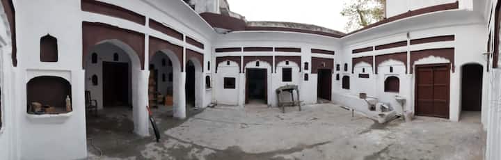 100 Years Old Authentic Haveli. - Roorkee