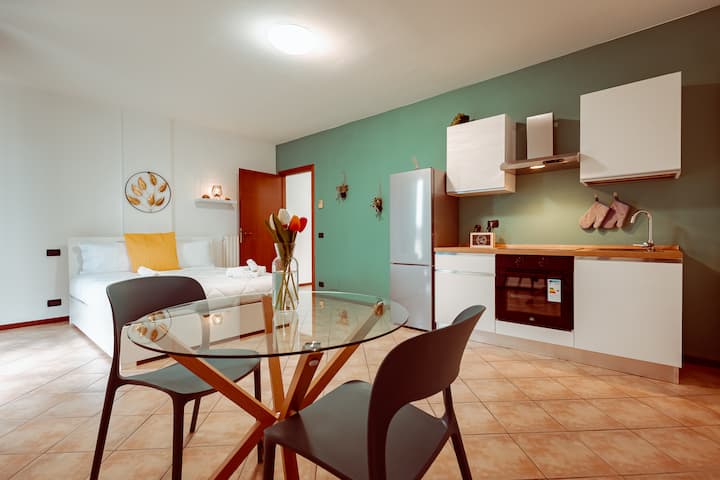 Metro Bernini | Adriano Apartment - Stresa, Italy