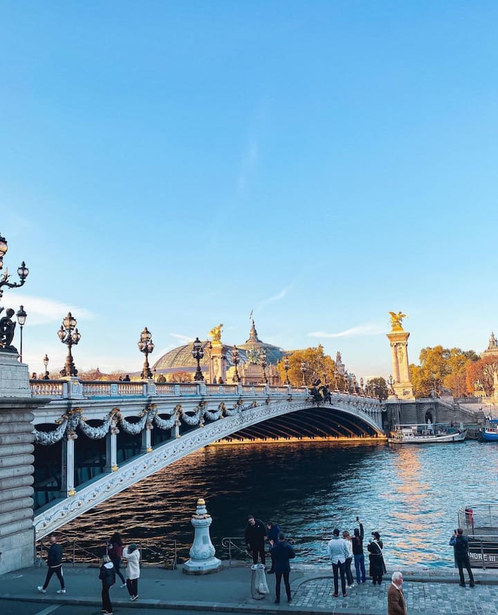 Surcouf D : Paris Historique à Pieds - ibis Styles Paris Maine Montparnasse