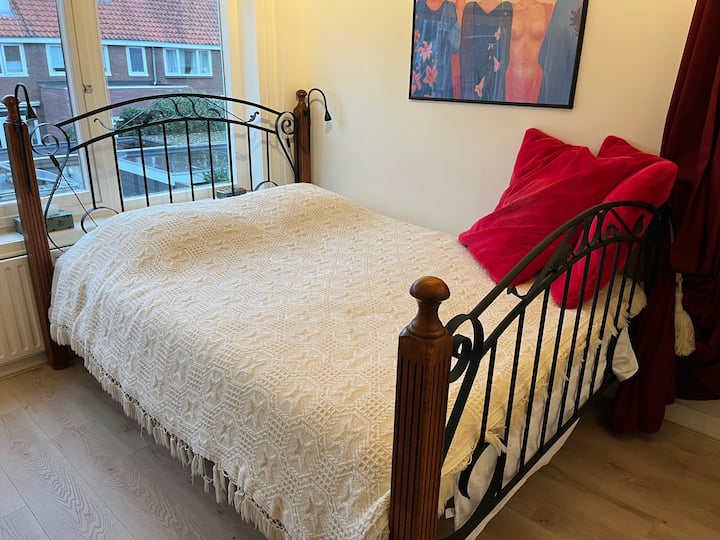 Bebabops Homestay Utrecht K2 - Utrecht