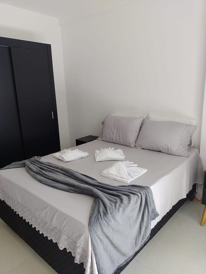 Lindo Apartamento Em Cabo Frio Com Wi-fi Garagem - Cabo Frio