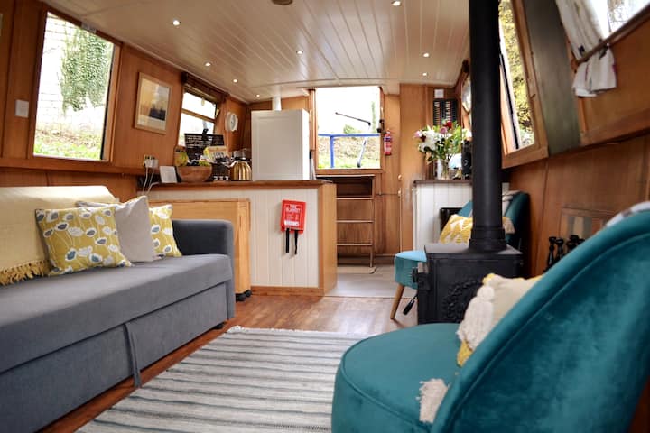 Topsy - Waterside 3 Bed Boutique Boat 1 - 6 Guests - Bath