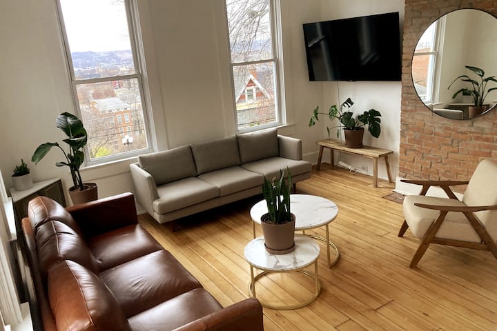 Stylish Home With Amazing Views Of Downtown! - Cincinnati, OH