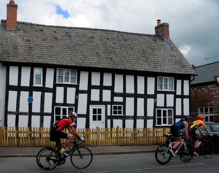 Tudor Cottage Perfect For Groups - Whitchurch
