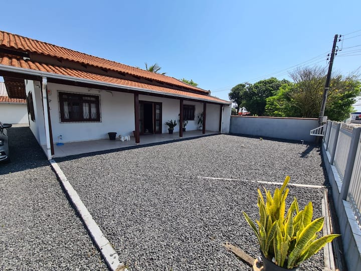 Casa Confortável, Próxima à Praia E Beto Carrero - Navegantes