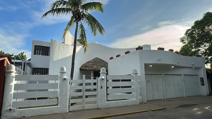 Hermosa Casa La Palma - Zihuatanejo