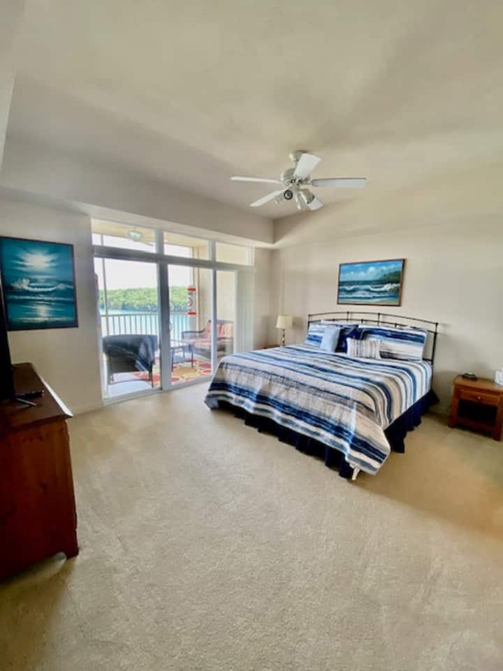 Beautiful Lakefront Towers #8102. - Osage Beach, MO