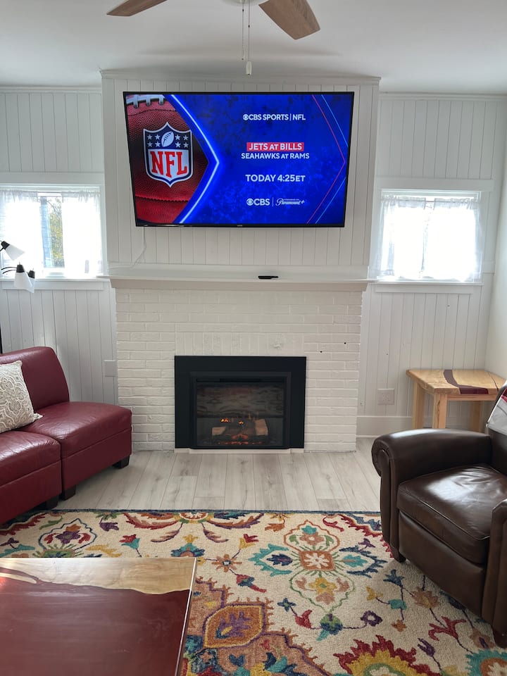 Cozy Cottage In Ames! - Ames, IA