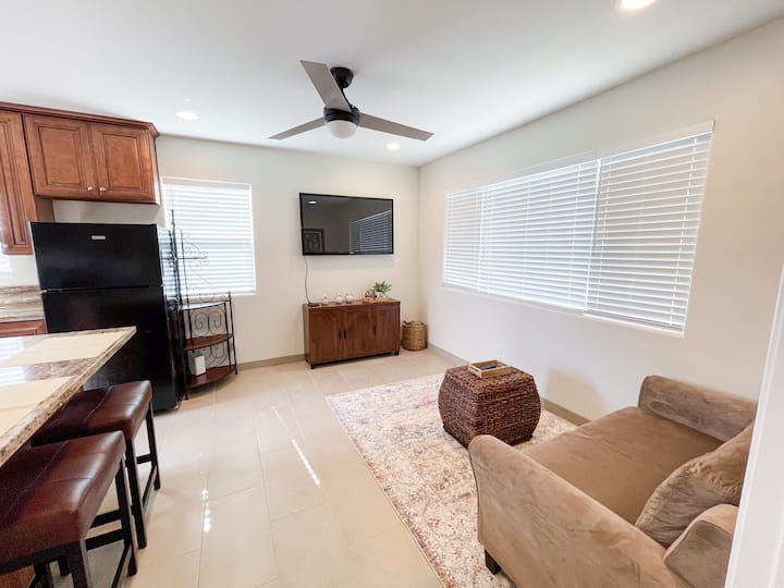 Cozy Hillcrest Hideaway Near Scripps Mercy - San Diego, CA