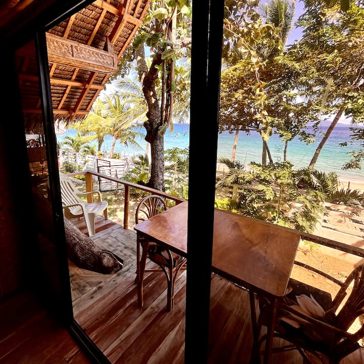 Mango Bungalow Attic - Abra de Ilog