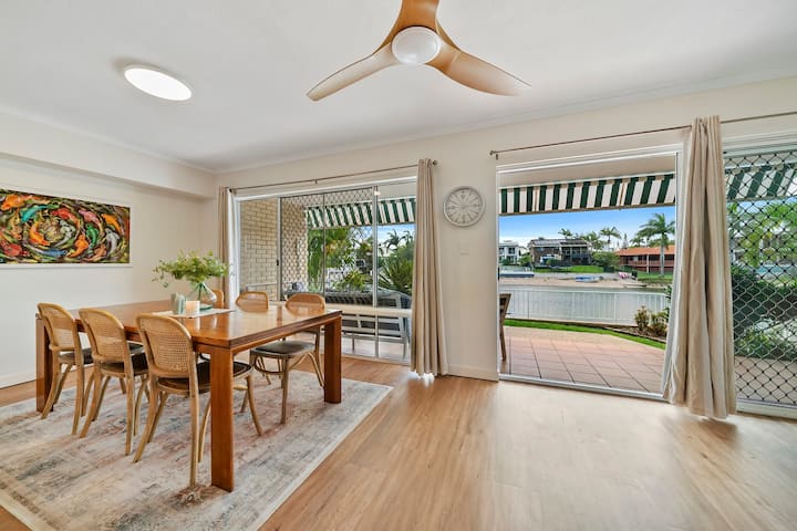 Mooloolaba’s Waterfront Gem | Kayaks & Sunsets - Mooloolaba