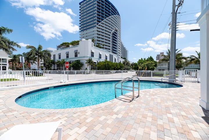 Bayshore Breeze Free Parking! #1 - Fort Lauderdale