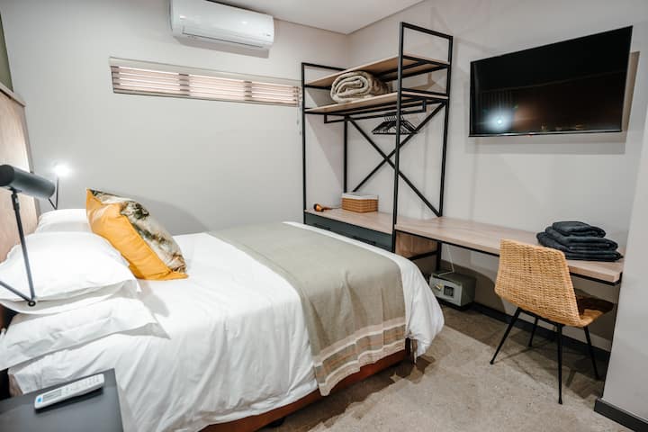 Deluxe Apartment - 80 On Thabo - Potchefstroom