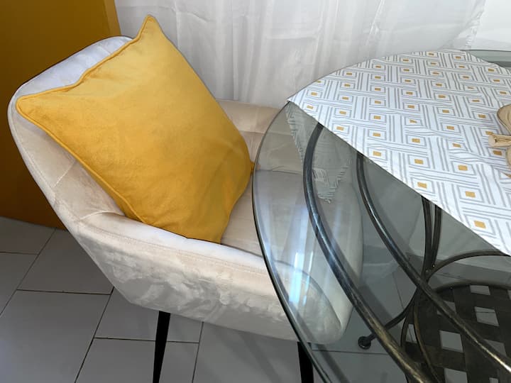 Super Appartement Chambre/salon/cuisine/douche - Gabon