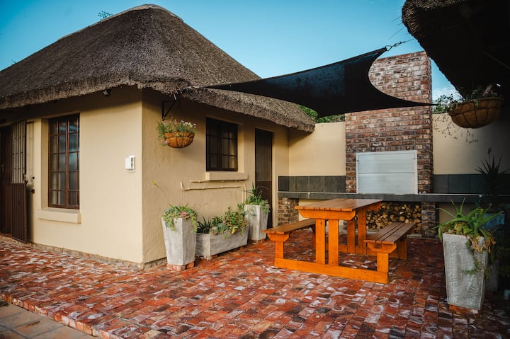 Hitgeheim - 1 Bedroom Garden Cottage - Addo