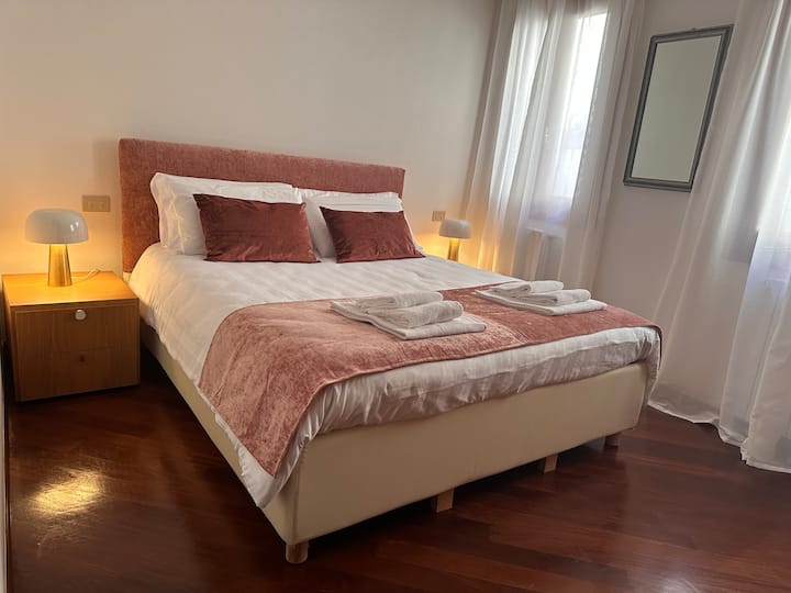 Laguna Lights Apartment     Cin:it027042c2mozwhx3v - Venecia