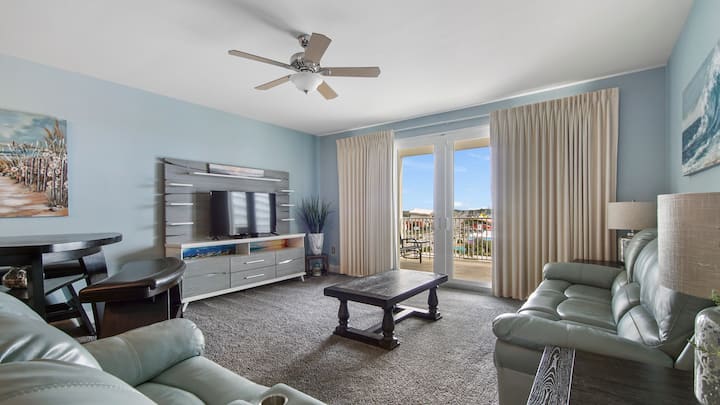 Laketown Wharf 833 Amazing Family Getaway Sleeps 8 - Panama City Beach, FL