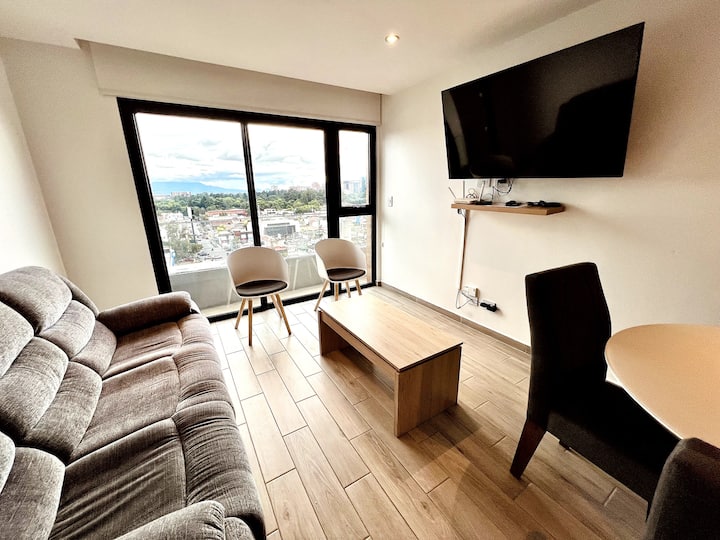 Céntrico Y Familiar Apto Zona 10 - Guatemala City