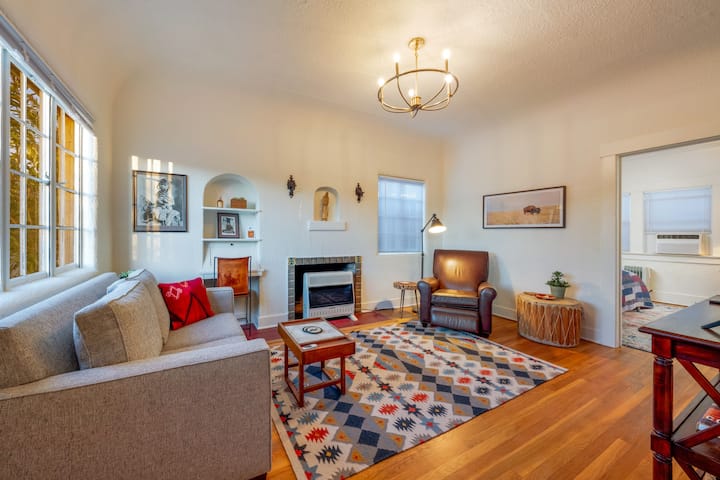 Charm | Near 4th Ave | Walk To U Of A | 1 Br 1 Ba - United States