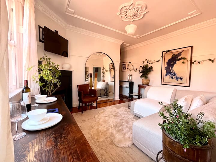Bondi Beach Elegant Deco - Bondi Beach