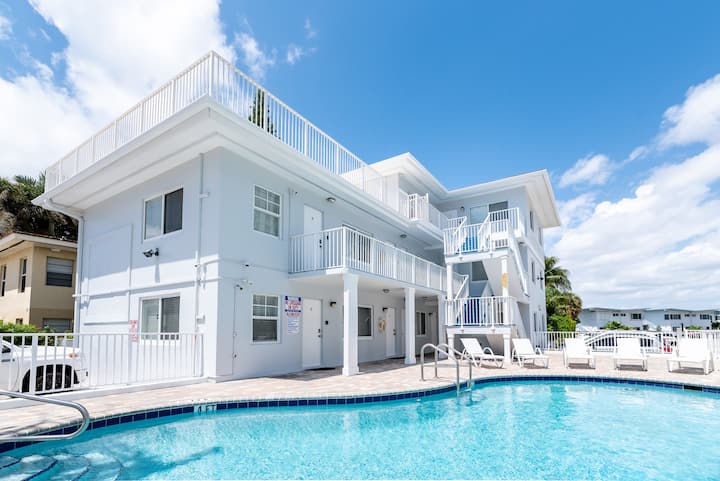 Bayshore Breeze! #8 - Fort Lauderdale, FL